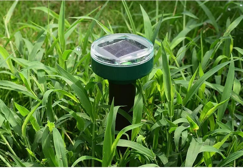 Solar Ultrasonic Rat Repellent: Built-in Buzzer, Outdoor Garden Lawn ...